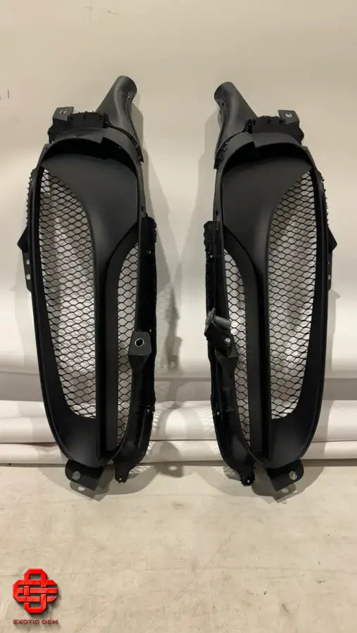 FERRARI SF90 STRADALE SPIDER REAR AIR VENT QUARTER PANEL, OEM – EXOTIC OEM