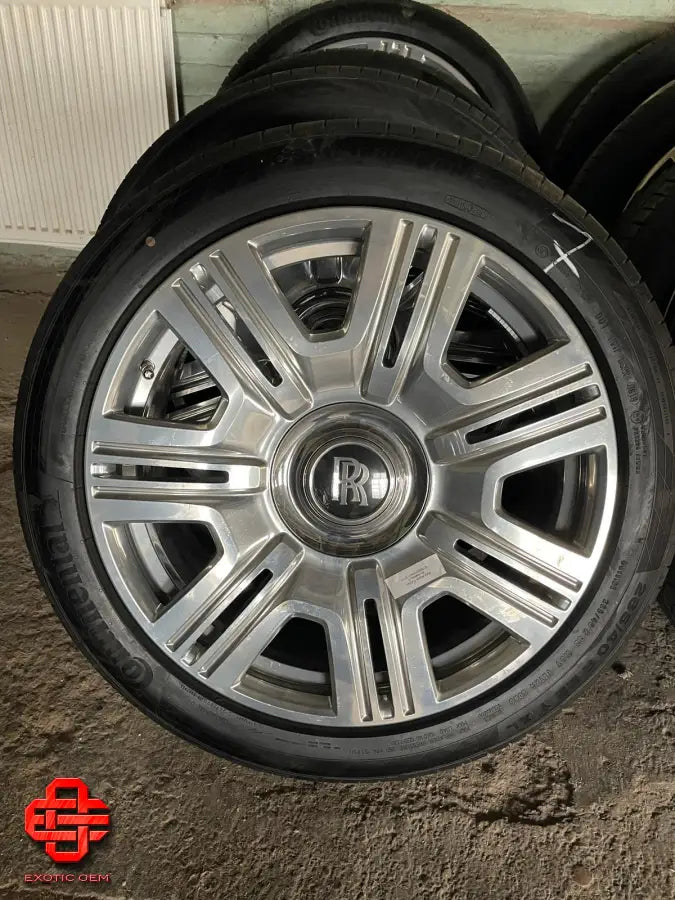 ROLLS-ROYCE WHEEL AND TYRE SET – EXOTIC OEM